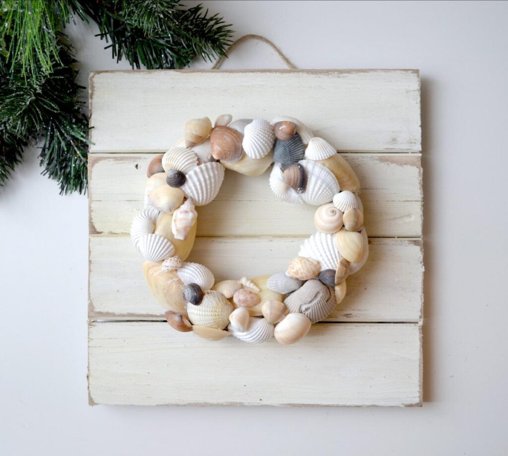 39 Painted Seashells Ideas and Crafts - DIY & Crafts